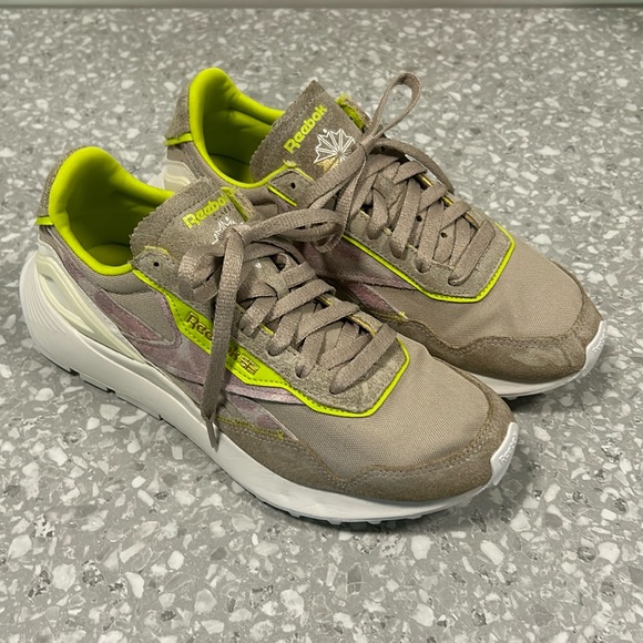 Reebok | Shoes | Reebok Classic Leather Legacy Az Cheetahlime Womens 95 ...